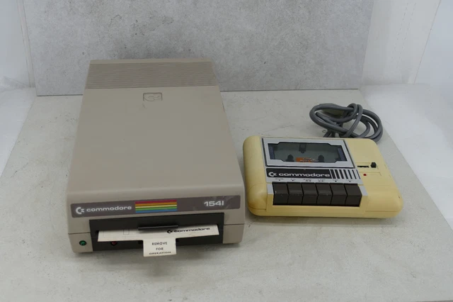 COMMODORE 1541 FLOPPY Disk Drive Laufwerk + Datasette ++ SET EUR 79,00 ...
