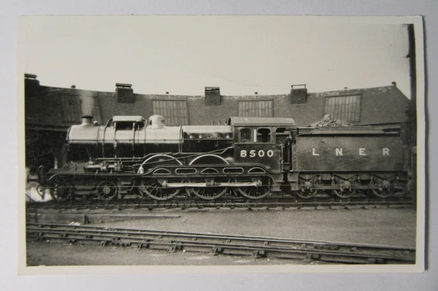 RWY990 - C1939 LNER Locomotive 8500 KITTYBREWSTER Railway Yard Shed ...