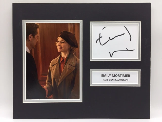 RARE EMILY MORTIMER Mary Poppins Returns Signed Photo Display + COA ...