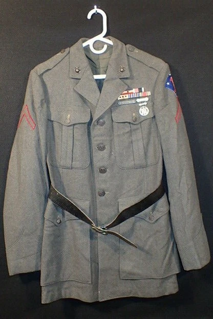 WW2 USMC 1ST Marine Division PFC Uniform & Belt - Ribbons / Awards ...
