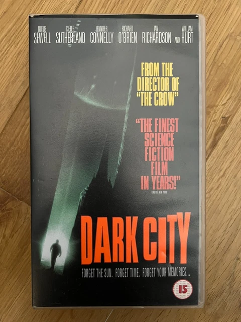 DARK CITY VHS Video Tape Fim Movie Sci-Fi Fantasy Rufus Sewell Kiefer ...