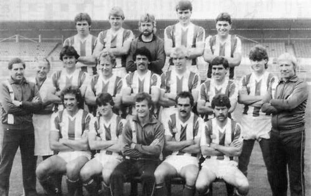 HARTLEPOOL UNITED FOOTBALL Team Photo>1979-80 Season £3.50 - PicClick UK