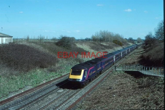 ORIGINAL 35MM SLIDE CLASS 43 HST UNIT 43151 FIRST LIVERY - £3.50 ...