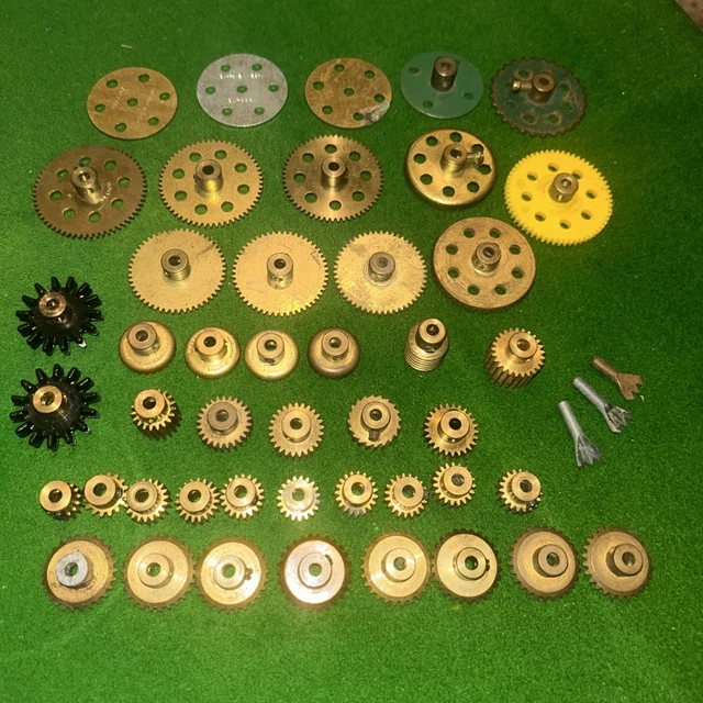LOT OF 48 Meccano Vintage Parts- sprockets,Cogs,pinions,gear wheels -as ...