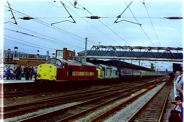 35MM RAILWAY COLOUR Negative Class 37 706 and 37890 at Doncaster £1.75 ...