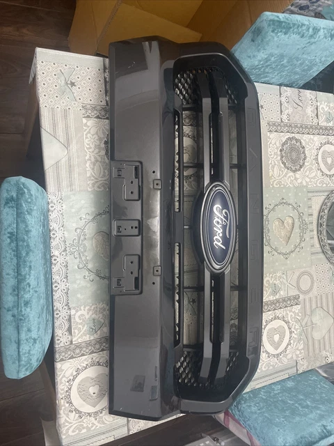 GENUINE FORD RANGER Front Grille And Logo Badge 2020 2310485 £65.00 ...
