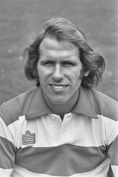ENGLISH FOOTBALLER MICK Leach of Queens Park Rangers FC 1974 OLD PHOTO ...
