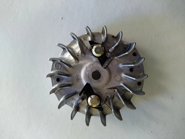VOLANT MAGNETIQUE Pour Tronconneuse Husqvarna 346 Xp EUR 15,00 ... VOLANT MAGNETIQUE Pour Tronconneuse Husqvarna 346 Xp EUR 15,00 ...