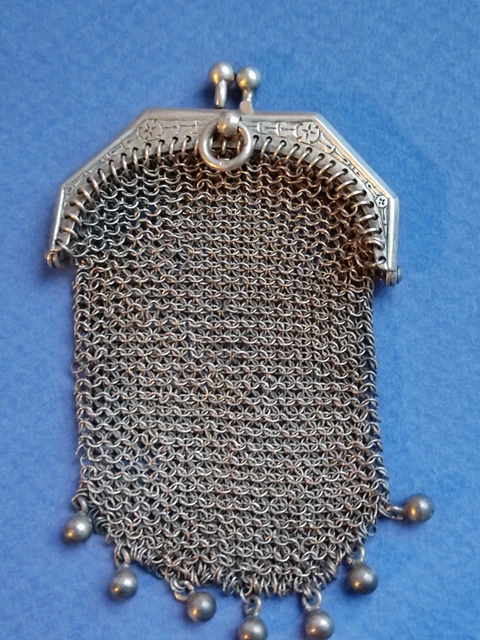 PETITE BOURSE ANCIENNE - argent massif - objet de vitrine, collection ...