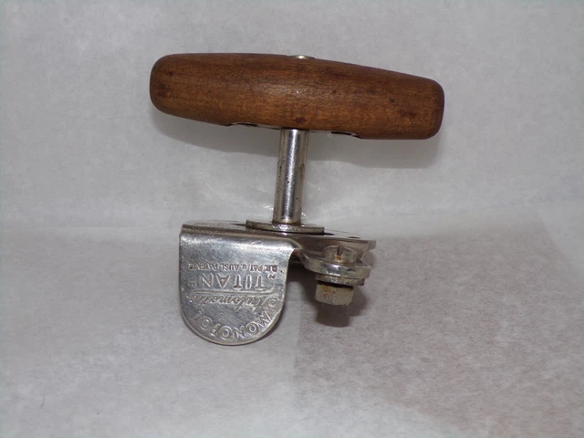 ANCIEN OUVRE BOITE monopol automatic titan d.r pat u ausl patente EUR ...