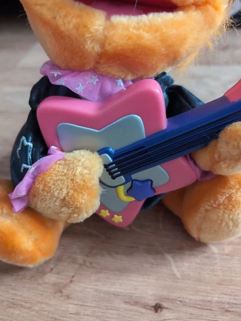 SESAME STREET ROCK & ROLL ZOE VINTAGE 1999 PLUSH MOVING TOY Tested ...