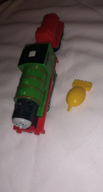 THOMAS AND FRIENDS Trackmaster Train REAL STEAM PERCY morotised Tank ...