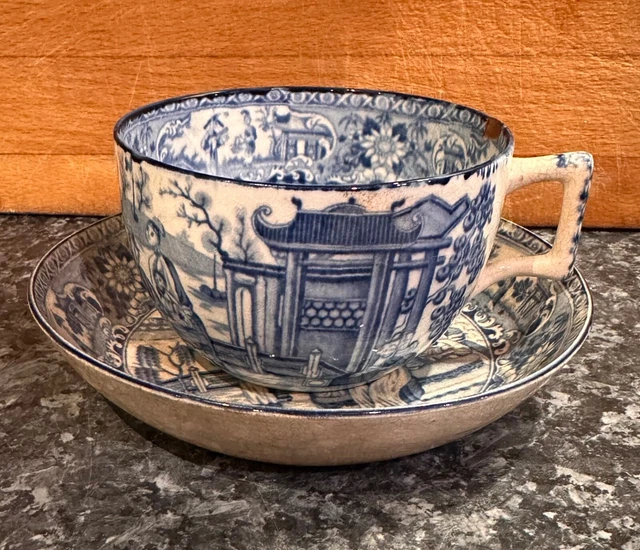 BLUE AND WHITE Pearlware Chinese Family Cup and Saucer c1810 £40.00 ...