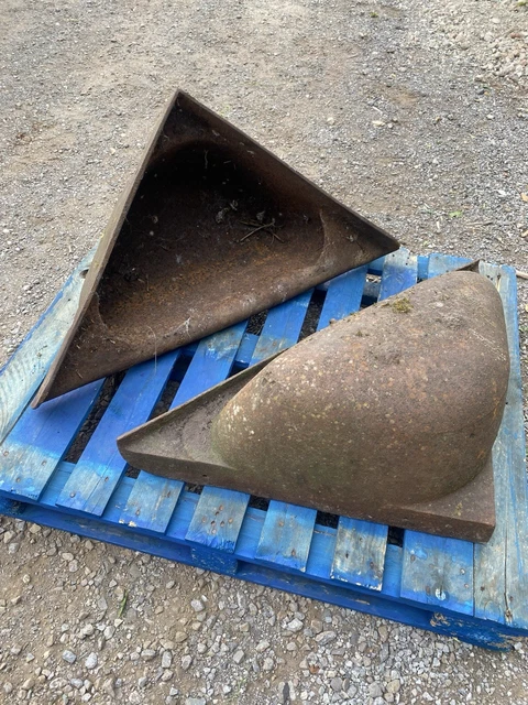 ANTIQUE CAST IRON Cattle/Horse Corner Water Trough £9.99 - PicClick UK