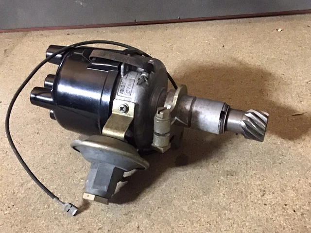 FORD CROSSFLOW DISTRIBUTOR NOS Brand New Genuine Ford Escort Capri ...