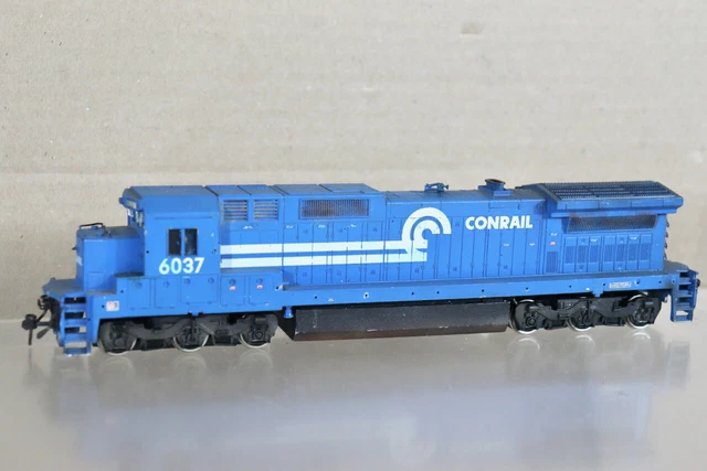 BACHMANN SPECTRUM HO GAUGE CONRAIL EMD C40-8 DASH 8 DIESEL LOCOMOTIVE ...