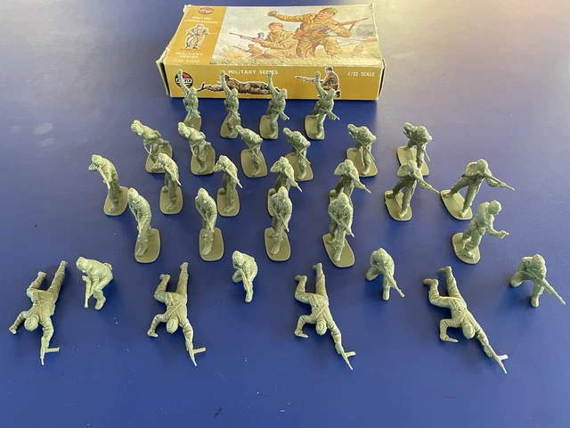 AIRFIX TOY SOLDIERS Boxed set of British Commandos 1/32 Scale WW2. EUR ...