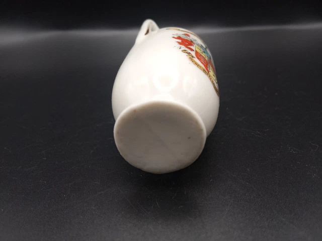 CRESTED CHINA - BOROUGH OF BOURNEMOUTH Crest - Vase - Unmarked. £5.45 ...
