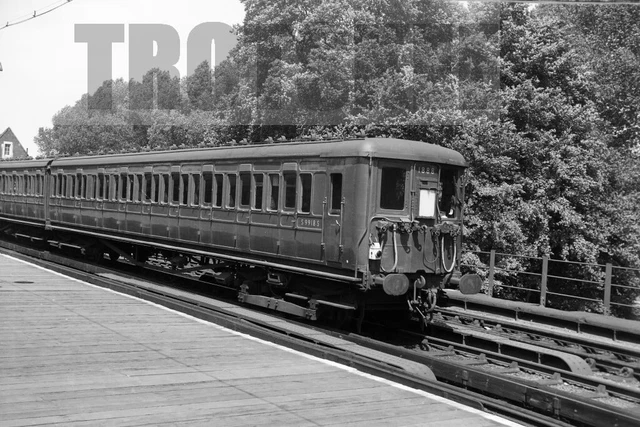 LARGER NEGATIVE BR British Rail Electric EMU Class 4SUB 1888 1957 £4.39 ...