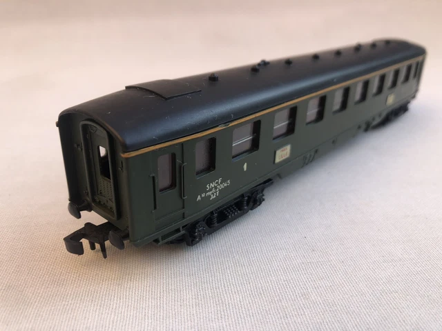 HORNBY ACHO 734 HO Gauge SNCF 1st Class Corridor Coach 20045 Paris ...