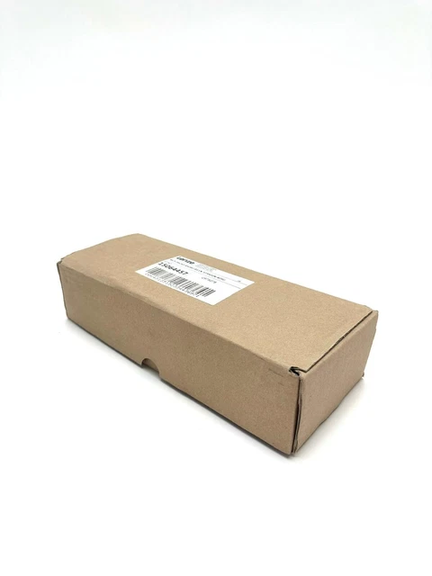 3~SERVOMOTOR MOTOR SYNCHRONMOTOR Lenze MCS 06C60-RS0B0-B11N-ST5S00N ...