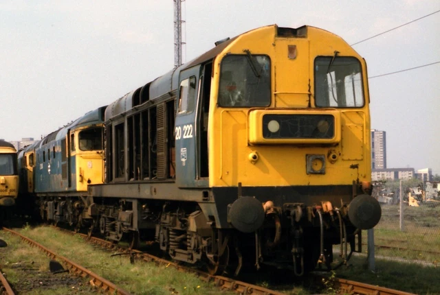 CLASS 20 NO 20222 in blue rip at glasgow £1.20 - PicClick UK