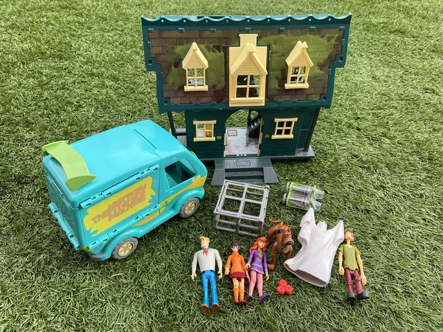 SCOOBY DOO HAUNTED House Mansion with Mystery Machine and Figures Toys ...