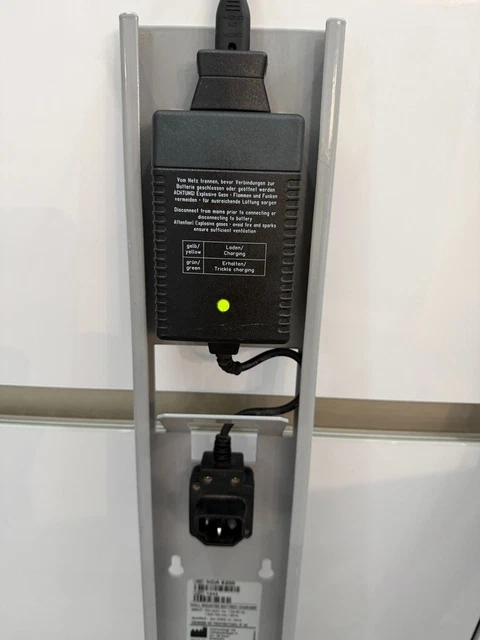 NEW GENUINE ARJO NDA8200 Wall Charger 24V/DC/Arjohuntleigh NDA8200 ...