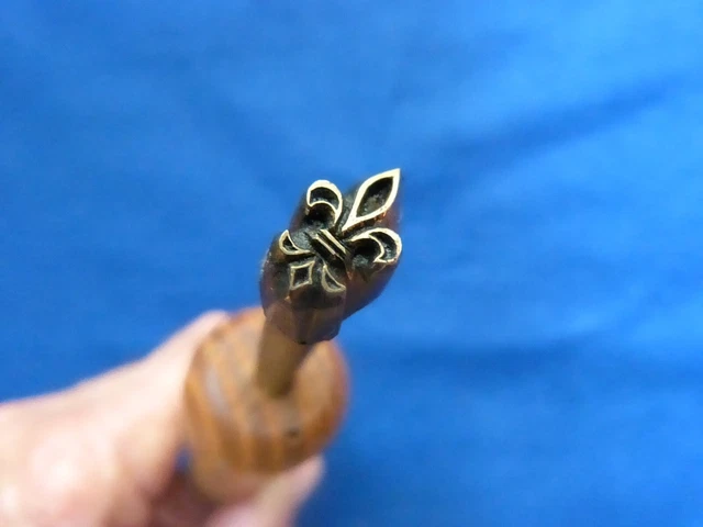 OUTIL ANCIEN RELIEUR reliure bronze fleuron fer à dorer ornement fleur ...