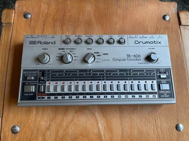 CORPS DE BOÎTE à rythmes Roland TR-606 Drumatix uniquement D'OCCASION EUR 453,95 - PicClick FR