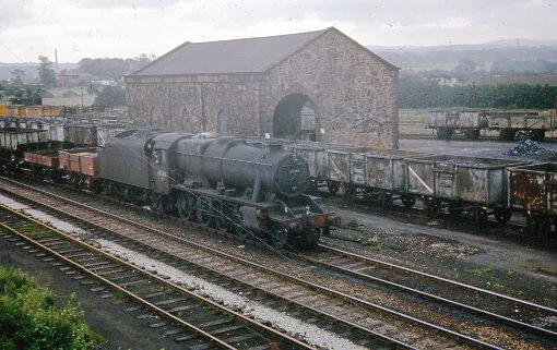 ORIGINAL COLOUR SLIDE of 48265 LMR Stanier 8F steam loco £4.50 ...
