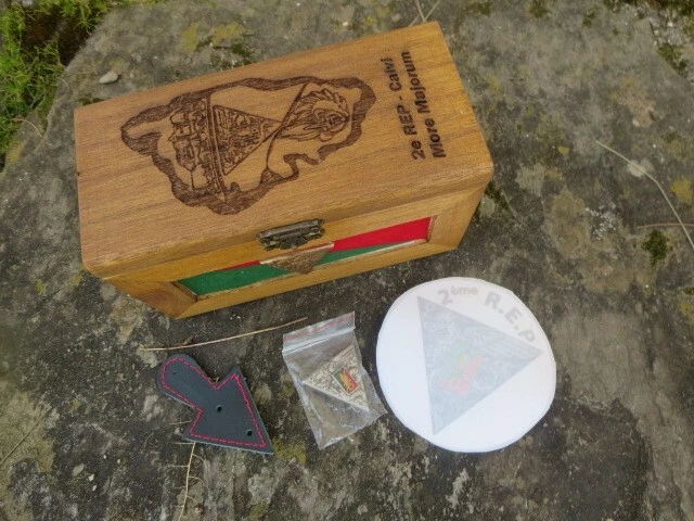 FOREIGN LEGION 2° REP-badge + leather + box + sticker £50.40 - PicClick UK