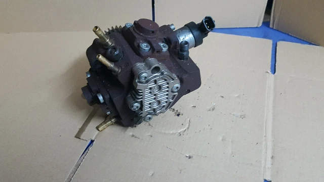 RENAULT 2.0 DCI M9R High Pressure Fuel Pump 8200843903 EUR 58,82 ...