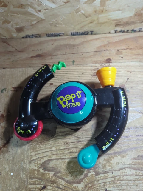 VINTAGE - BOP It Extreme - Hasbro 1998 - Twist Flick Pull Spin It Fully ...