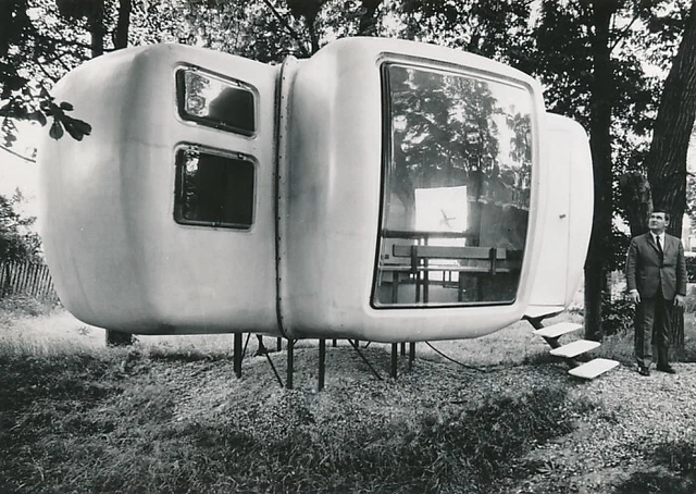 MAISON BULLE A six coques Maneval 1966 architecture photo photographie ...