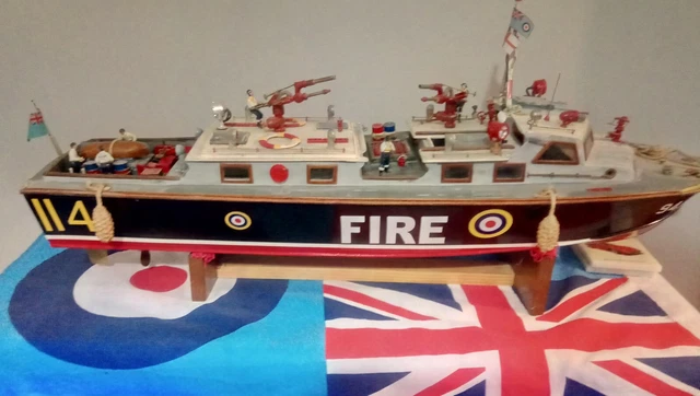 AEROKITS RC MODEL boat used RAF LAUNCH 36 INCHES IN LENTH LIGHTS WATER ...