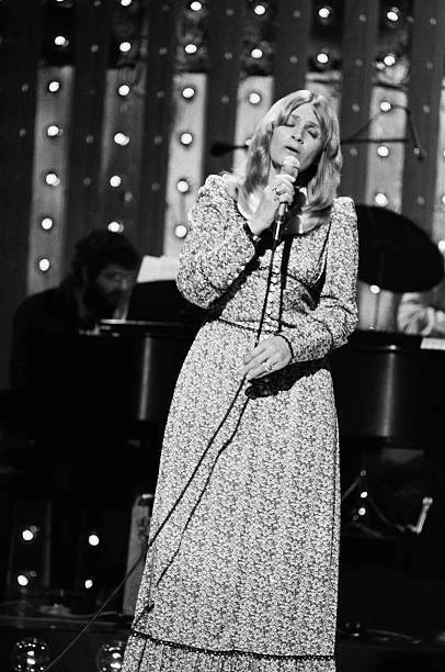 COUNTRY MUSIC SINGER Skeeter Davis 1970s 5 Music Old Photo $9.00 ...