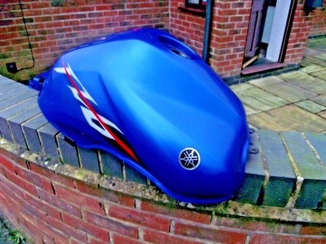 YAMAHA FZ6 FAZER S2 2007-2010 Petrol Gas Fuel Tank. Shallow Dent Easy ...