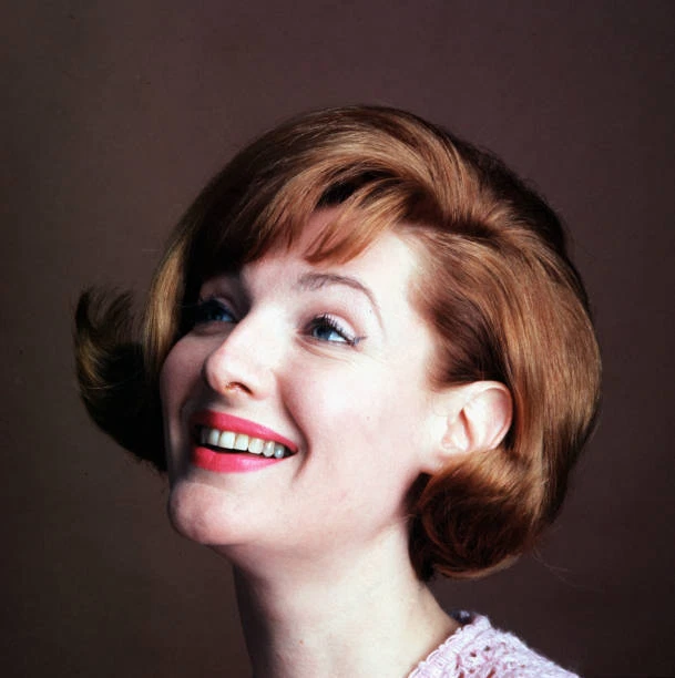 PORTRAIT OF BRITISH actress Barbara Murray Historic Old Photo EUR 6,25 ...