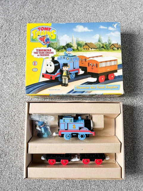 THOMAS THE TANK Engine Trackmaster Train Set & Carriages & Figures ...