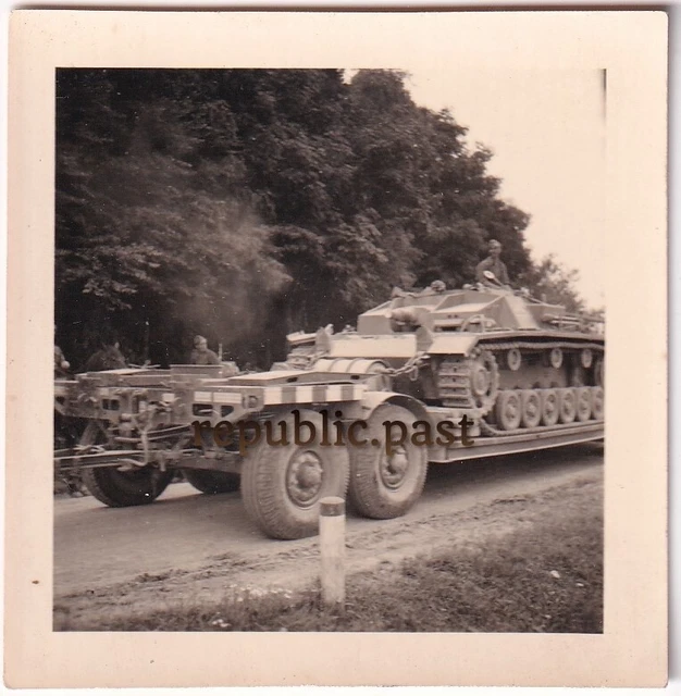 FOTO PANZER STUG III Sturmgeschütz kurze Kanone, verladen auf Sd.Ah 116 ...