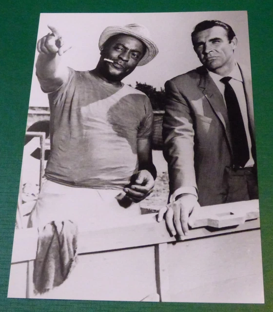 PHOTO JAMES BOND Sean Connery John Kitzmiller 17,7x24cm 7x9,5 EUR 7,50 ...