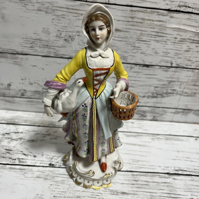 VINTAGE CAPODIMONTE PORCELAIN Figurine Lady & Goose made in Italy £150. ...