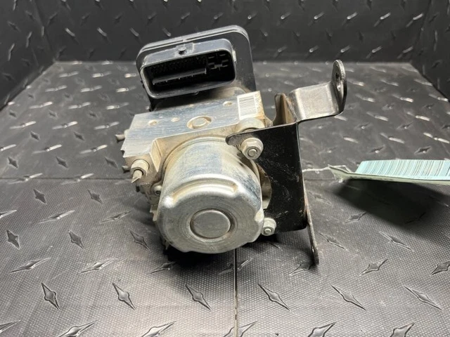 2005-2008 TOYOTA TACOMA ABS Anti-Lock Brake Pump Control Module ...