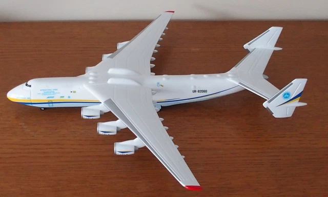 ANTONOV AN-225 MRIYA, limited edition, scale 1/200 EUR 95,00 - PicClick FR
