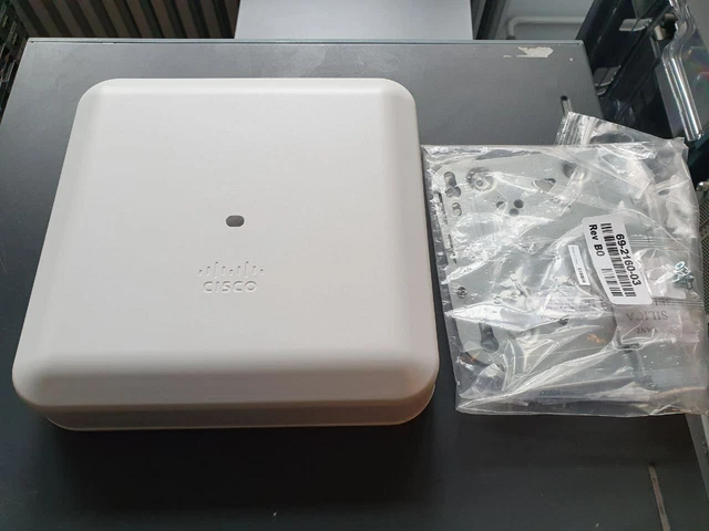 CISCO AIR-AP2802I-E-K9 802.11AC W2 AP w/CA + Wallmount Wandhalterung ...