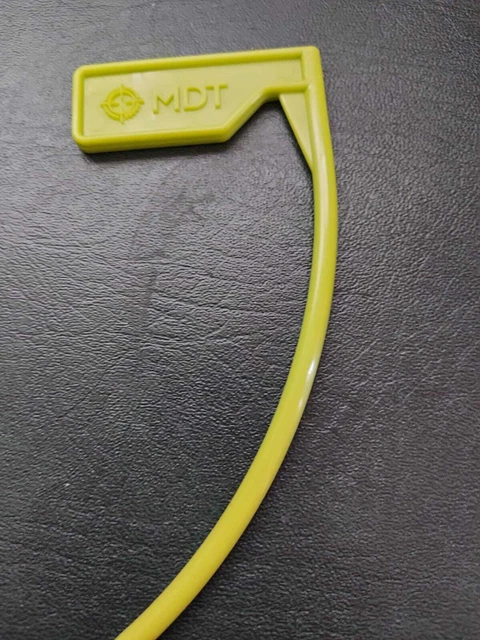 SAFETY FLAG CHAMBER Flag Green Breech Safety Flag For Bolt Action ...