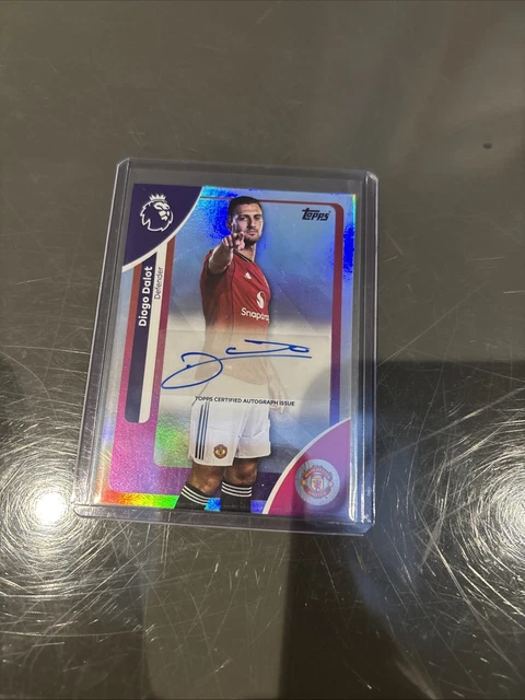 TOPPS PREMIER LEAGUE 2025/26 Base Autograph Diogo Dalot £31.88 ...