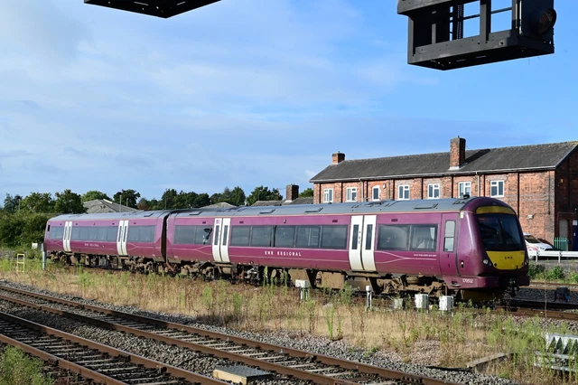 CLASS 170 NO 170512 in emr at derby please read description £1.20 ...