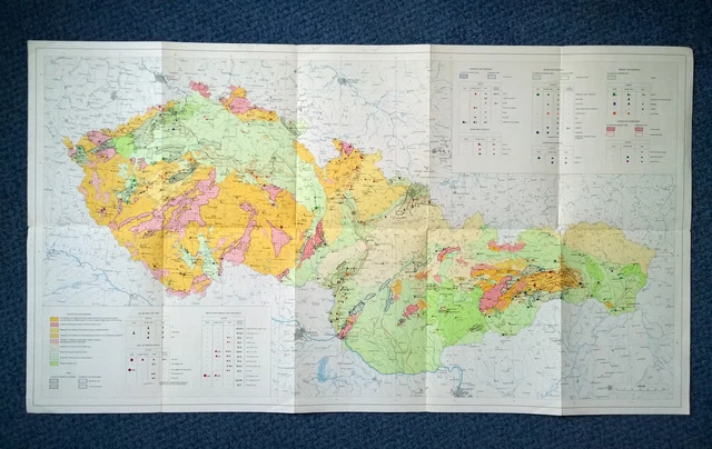 VINTAGE GEOLOGICAL MAP: MINERAL DEPOSIT MAP OF CZECHOSLOVAKIA 1966 £9. ...